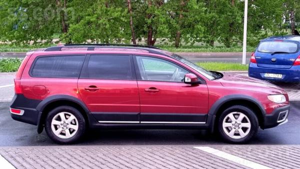 Sarkans Volvo XC70 2008 Cēsis, ar dzinēja tilpumu 2.40 L un nobraukumu 481 tūkst. km par 4200 €, foto 4 vietnē AUTOMOTO.COM.LV