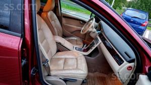 Sarkans Volvo XC70 2008 Cēsis, ar dzinēja tilpumu 2.40 L un nobraukumu 481 tūkst. km par 4200 €, foto 19 vietnē AUTOMOTO.COM.LV