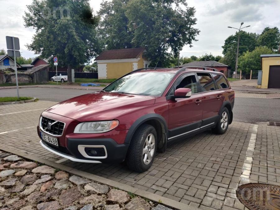 Sarkans Volvo XC70 2008 Rēzekne, ar dzinēja tilpumu 2.40 L un nobraukumu 364 tūkst. km par 4450 €, foto 3 vietnē AUTOMOTO.COM.LV