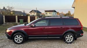 Red Volvo XC70 2008 in Rezekne, with an engine capacity of 2.40 L and mileage of 366 thousand km for 4550 €, photo 3 on AUTOMOTO.COM.LV
