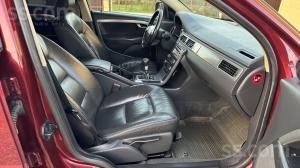 Red Volvo XC70 2008 in Rezekne, with an engine capacity of 2.40 L and mileage of 366 thousand km for 4550 €, photo 11 on AUTOMOTO.COM.LV