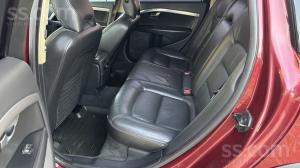 Red Volvo XC70 2008 in Rezekne, with an engine capacity of 2.40 L and mileage of 366 thousand km for 4550 €, photo 13 on AUTOMOTO.COM.LV