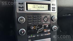 Red Volvo XC70 2008 in Rezekne, with an engine capacity of 2.40 L and mileage of 366 thousand km for 4550 €, photo 17 on AUTOMOTO.COM.LV