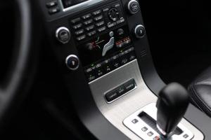 Красный Вольво ХС70 2009 в Рига, объемом двигателя 2.40 л и пробегом 404 тыс. км за 6995 €, фото 26 на AUTOMOTO.COM.LV