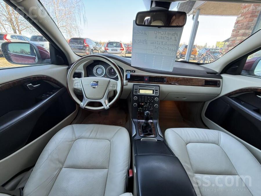 Sarkans Volvo XC70 2010 Talsi, ar dzinēja tilpumu 2.40 L un nobraukumu 308 tūkst. km par 8970 €, foto 6 vietnē AUTOMOTO.COM.LV