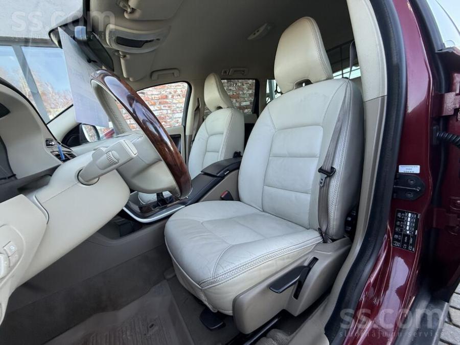 Sarkans Volvo XC70 2010 Talsi, ar dzinēja tilpumu 2.40 L un nobraukumu 308 tūkst. km par 8970 €, foto 8 vietnē AUTOMOTO.COM.LV