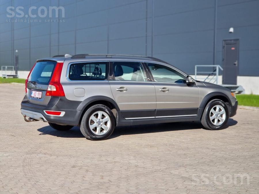 Sarkans Volvo XC70 2012 Rīga, ar dzinēja tilpumu 2.40 L un nobraukumu 336 tūkst. km par 14500 €, foto 6 vietnē AUTOMOTO.COM.LV