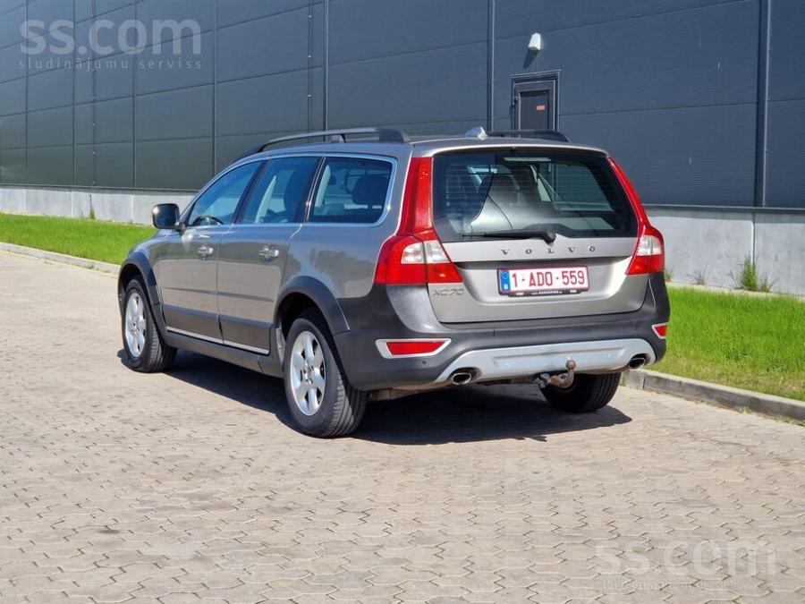 Sarkans Volvo XC70 2012 Rīga, ar dzinēja tilpumu 2.40 L un nobraukumu 336 tūkst. km par 14500 €, foto 14 vietnē AUTOMOTO.COM.LV