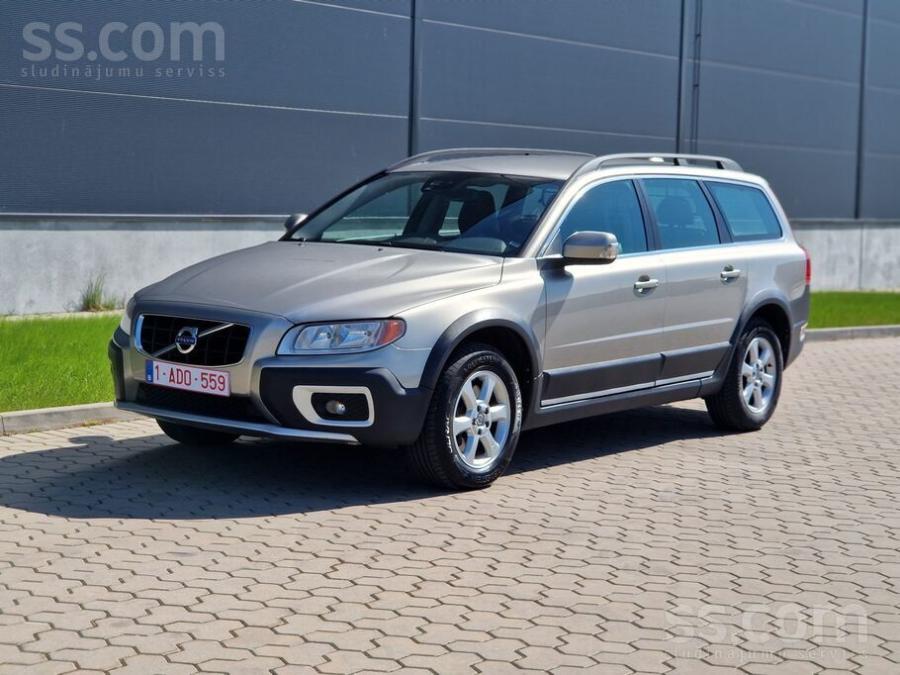 Sarkans Volvo XC70 2012 Rīga, ar dzinēja tilpumu 2.40 L un nobraukumu 336 tūkst. km par 14500 €, foto 15 vietnē AUTOMOTO.COM.LV