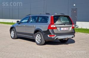 Sarkans Volvo XC70 2012 Rīga, ar dzinēja tilpumu 2.40 L un nobraukumu 336 tūkst. km par 14500 €, foto 16 vietnē AUTOMOTO.COM.LV