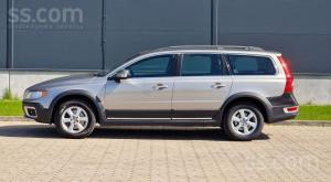 Sarkans Volvo XC70 2012 Rīga, ar dzinēja tilpumu 2.40 L un nobraukumu 336 tūkst. km par 14500 €, foto 26 vietnē AUTOMOTO.COM.LV