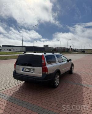 Volvo XC70 2000 Ventspils, ar dzinēja tilpumu 2.40 L un nobraukumu 463 tūkst. km par 3300 €, foto 3 vietnē AUTOMOTO.COM.LV