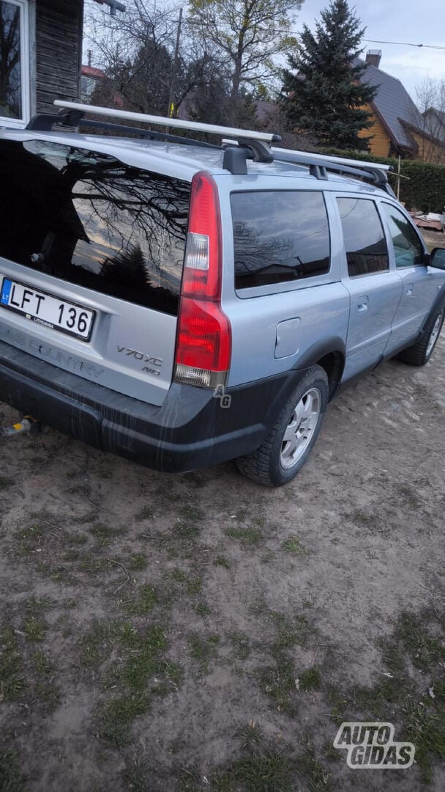 Volvo XC70 2001 in Silute, with an engine capacity of 2.40 L and mileage of 650 thousand km for 950 €, photo 2 on AUTOMOTO.COM.LV