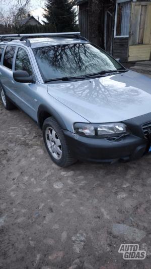 Volvo XC70 2001 in Silute, with an engine capacity of 2.40 L and mileage of 650 thousand km for 950 €, photo 3 on AUTOMOTO.COM.LV