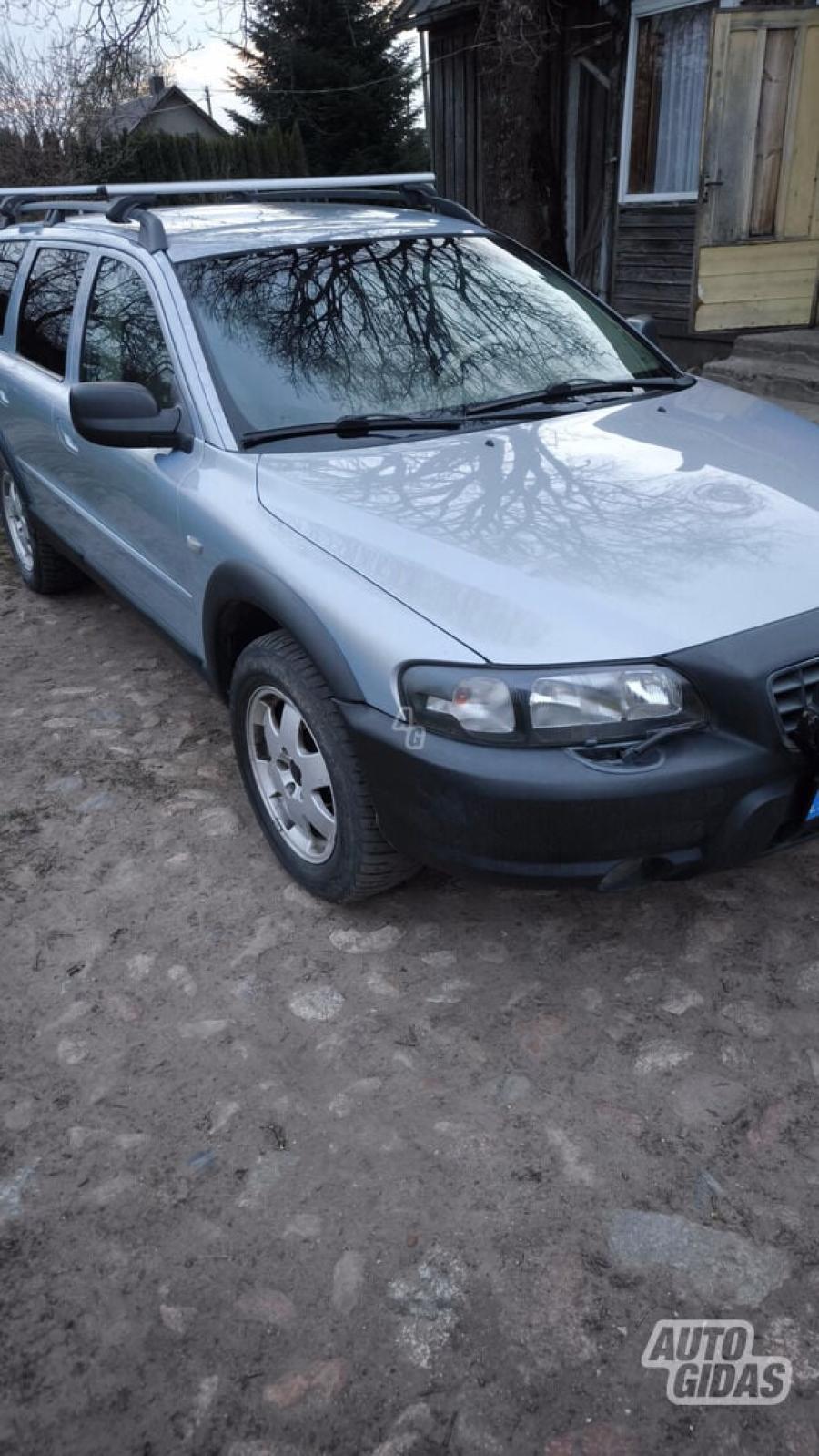 Volvo XC70 2001 in Silute, with an engine capacity of 2.40 L and mileage of 650 thousand km for 950 €, photo 3 on AUTOMOTO.COM.LV