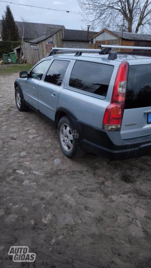 Volvo XC70 2001 in Silute, with an engine capacity of 2.40 L and mileage of 650 thousand km for 950 €, photo 5 on AUTOMOTO.COM.LV
