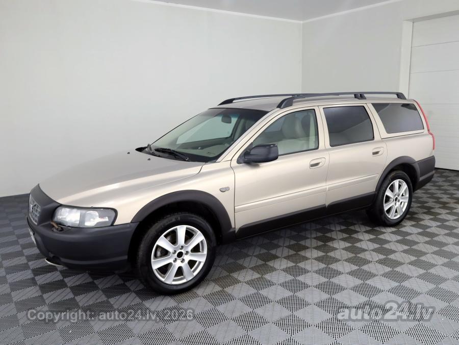 Volvo XC70 2002 in Tallinn, with an engine capacity of 2.40 L and mileage of 393 thousand km for 1199 €, photo 3 on AUTOMOTO.COM.LV