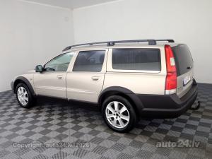 Volvo XC70 2002 in Tallinn, with an engine capacity of 2.40 L and mileage of 393 thousand km for 1199 €, photo 5 on AUTOMOTO.COM.LV