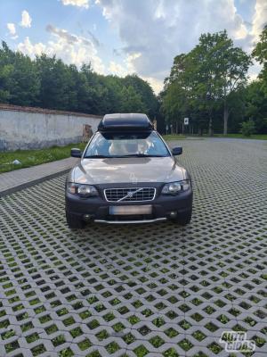 Volvo XC70 2002 in Kaunas, with an engine capacity of 2.40 L and mileage of 260 thousand km for 4500 €, photo 3 on AUTOMOTO.COM.LV