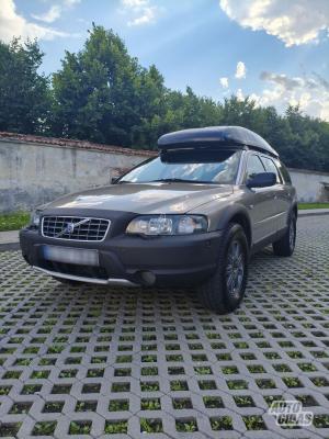 Volvo XC70 2002 in Kaunas, with an engine capacity of 2.40 L and mileage of 260 thousand km for 4500 €, photo 4 on AUTOMOTO.COM.LV