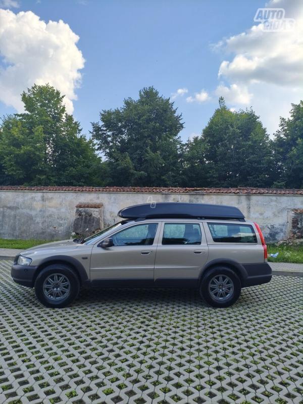 Volvo XC70 2002 in Kaunas, with an engine capacity of 2.40 L and mileage of 260 thousand km for 4500 €, photo 6 on AUTOMOTO.COM.LV