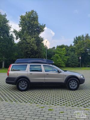 Volvo XC70 2002 in Kaunas, with an engine capacity of 2.40 L and mileage of 260 thousand km for 4500 €, photo 8 on AUTOMOTO.COM.LV