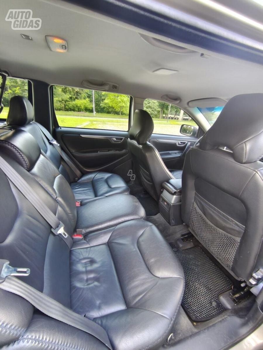 Volvo XC70 2002 in Kaunas, with an engine capacity of 2.40 L and mileage of 260 thousand km for 4500 €, photo 10 on AUTOMOTO.COM.LV