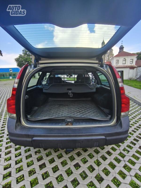 Volvo XC70 2002 in Kaunas, with an engine capacity of 2.40 L and mileage of 260 thousand km for 4500 €, photo 10 on AUTOMOTO.COM.LV