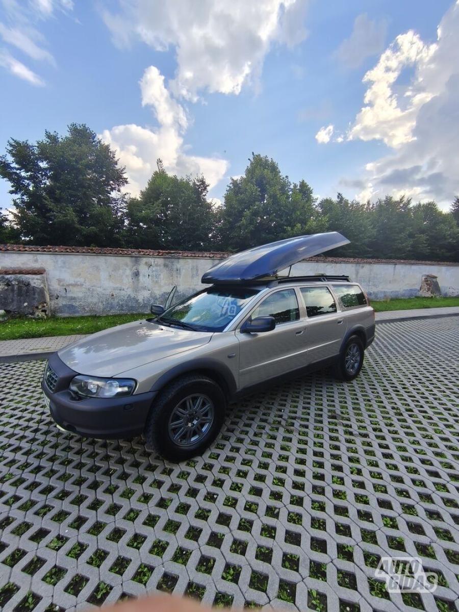 Volvo XC70 2002 in Kaunas, with an engine capacity of 2.40 L and mileage of 260 thousand km for 4500 €, photo 18 on AUTOMOTO.COM.LV