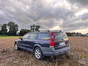 Volvo XC70 2002 in Klaipeda, with an engine capacity of 2.40 L and mileage of 375 thousand km for 999 €, photo 5 on AUTOMOTO.COM.LV