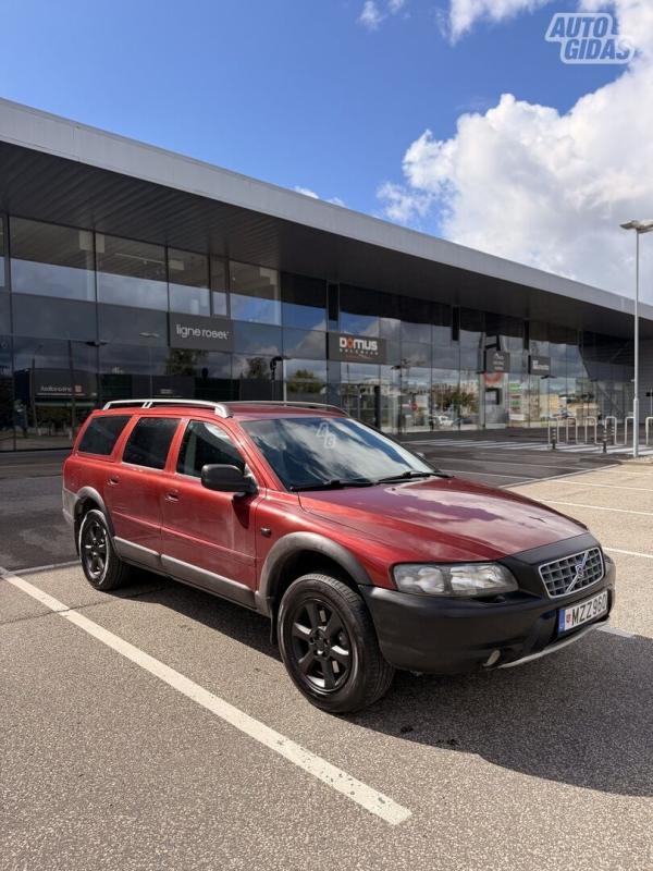 Volvo XC70 2002 Viļņa vietnē Volvo XC70 2002 Viļņa, ar dzinēja tilpumu 2.40 L un nobraukumu 440 tūkst. km par 1630 €, foto 4 vietnē AUTOMOTO.COM.LV