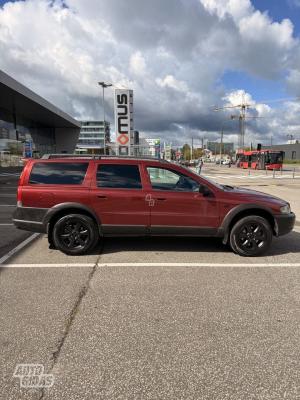 Volvo XC70 2002 in Vilnius, with an engine capacity of 2.40 L and mileage of 440 thousand km for 1630 €, photo 5 on AUTOMOTO.COM.LV