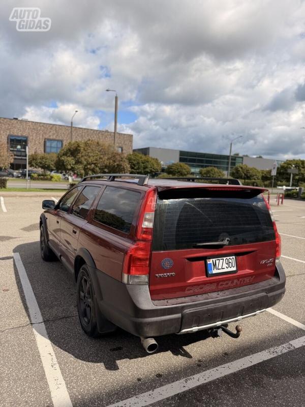 Volvo XC70 2002 Viļņa vietnē Volvo XC70 2002 Viļņa, ar dzinēja tilpumu 2.40 L un nobraukumu 440 tūkst. km par 1630 €, foto 7 vietnē AUTOMOTO.COM.LV