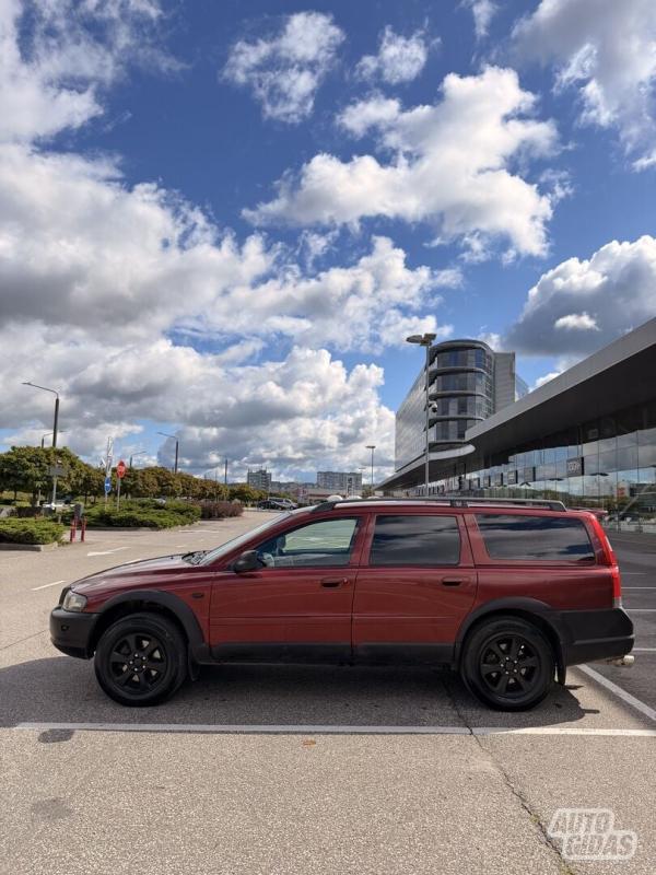 Volvo XC70 2002 Viļņa vietnē Volvo XC70 2002 Viļņa, ar dzinēja tilpumu 2.40 L un nobraukumu 440 tūkst. km par 1630 €, foto 8 vietnē AUTOMOTO.COM.LV