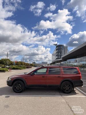 Volvo XC70 2002 in Vilnius, with an engine capacity of 2.40 L and mileage of 440 thousand km for 1630 €, photo 8 on AUTOMOTO.COM.LV