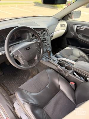 Volvo XC70 2002 in Vilnius, with an engine capacity of 2.40 L and mileage of 440 thousand km for 1630 €, photo 11 on AUTOMOTO.COM.LV