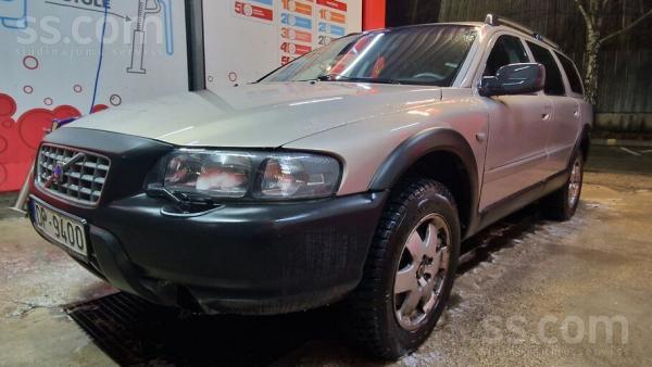 Volvo XC70 2003 Rīga, ar dzinēja tilpumu 2.40 L un nobraukumu 0 tūkst. km par 1850 €, foto 10 vietnē AUTOMOTO.COM.LV