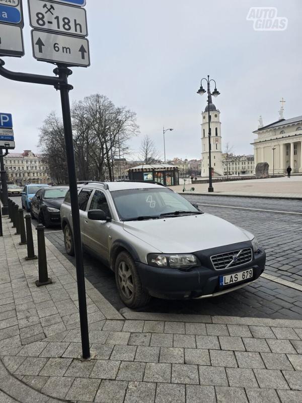 Volvo XC70 2003 Alīta, ar dzinēja tilpumu 2.40 L un nobraukumu 320 tūkst. km par 950 €, foto 1 vietnē AUTOMOTO.COM.LV