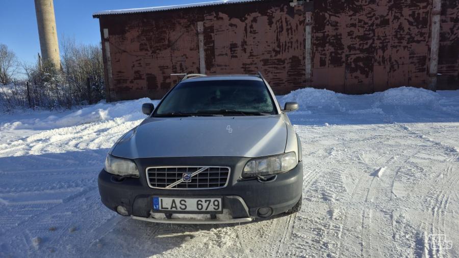 Volvo XC70 2003 Alīta, ar dzinēja tilpumu 2.40 L un nobraukumu 320 tūkst. km par 950 €, foto 3 vietnē AUTOMOTO.COM.LV