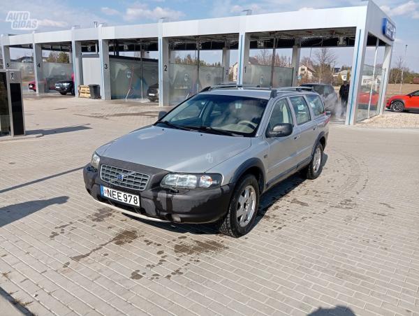 Volvo XC70 2003 Molėtai, ar dzinēja tilpumu 2.40 L un nobraukumu 353 tūkst. km par 1987 €, foto 1 vietnē AUTOMOTO.COM.LV