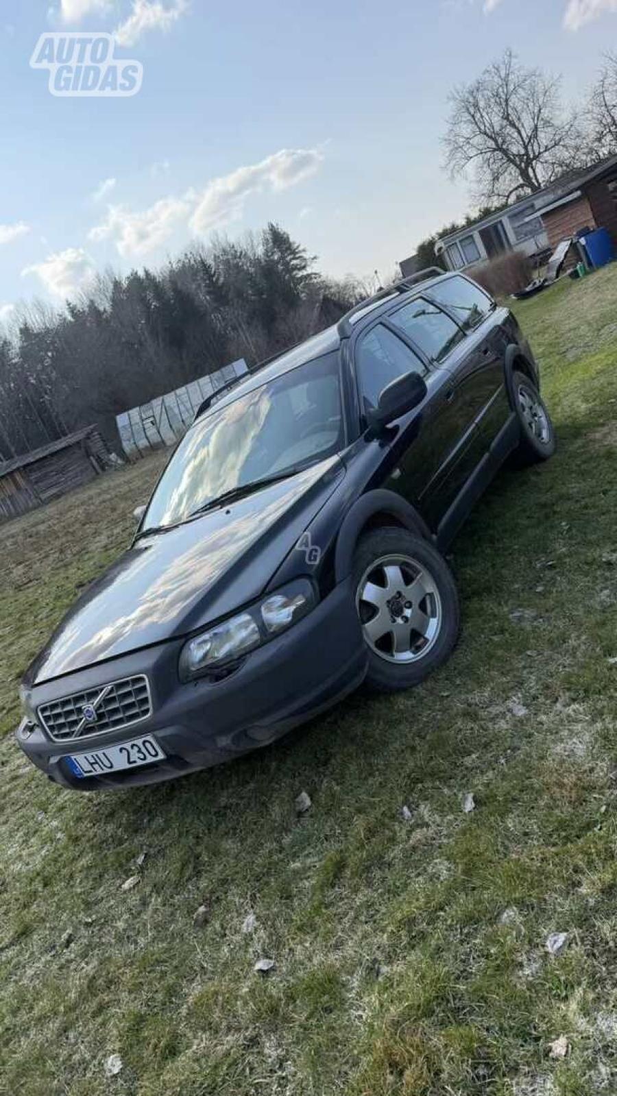 Volvo XC70 2003 in Vilnius, with an engine capacity of 2.40 L and mileage of 470 thousand km for 2400 €, photo 1 on AUTOMOTO.COM.LV