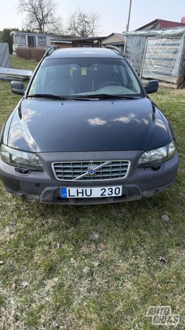 Volvo XC70 2003 Viļņa, ar dzinēja tilpumu 2.40 L un nobraukumu 470 tūkst. km par 2400 €, foto 2 vietnē AUTOMOTO.COM.LV