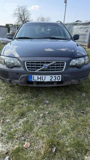 Volvo XC70 2003 in Vilnius, with an engine capacity of 2.40 L and mileage of 470 thousand km for 2400 €, photo 8 on AUTOMOTO.COM.LV
