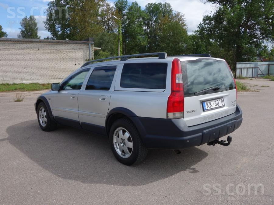 Volvo XC70 2003 in Riga, with an engine capacity of 2.40 L and mileage of 0 thousand km for 2450 €, photo 13 on AUTOMOTO.COM.LV