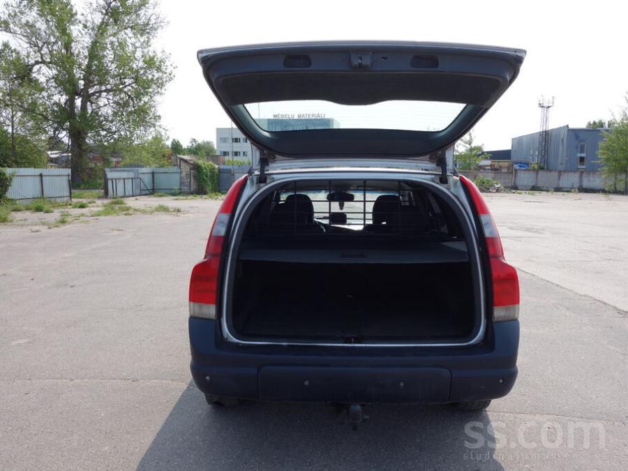 Volvo XC70 2003 in Riga, with an engine capacity of 2.40 L and mileage of 0 thousand km for 2450 €, photo 22 on AUTOMOTO.COM.LV