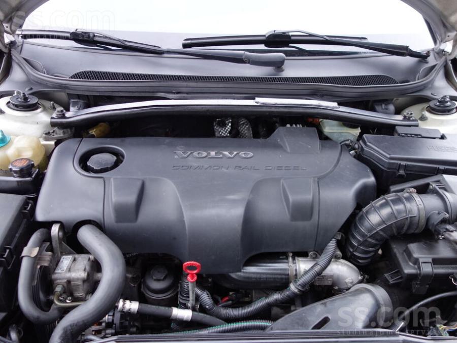 Volvo XC70 2003 in Riga, with an engine capacity of 2.40 L and mileage of 0 thousand km for 2450 €, photo 32 on AUTOMOTO.COM.LV