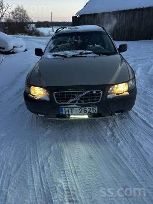 Volvo XC70 2003 in Rezekne, with an engine capacity of 2.40 L and mileage of 432 thousand km for 2100 €, photo  on AUTOMOTO.COM.LV