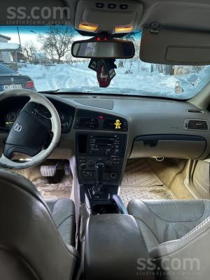 Volvo XC70 2003 in Rezekne, with an engine capacity of 2.40 L and mileage of 432 thousand km for 2100 €, photo 6 on AUTOMOTO.COM.LV