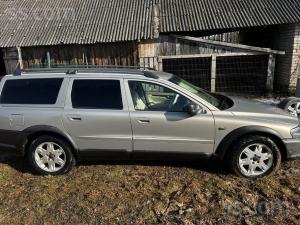 Volvo XC70 2003 in Rezekne, with an engine capacity of 2.40 L and mileage of 432 thousand km for 2100 €, photo 9 on AUTOMOTO.COM.LV