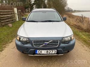 Volvo XC70 2004 in Riga, with an engine capacity of 2.40 L and mileage of 421 thousand km for 2650 €, photo 2 on AUTOMOTO.COM.LV